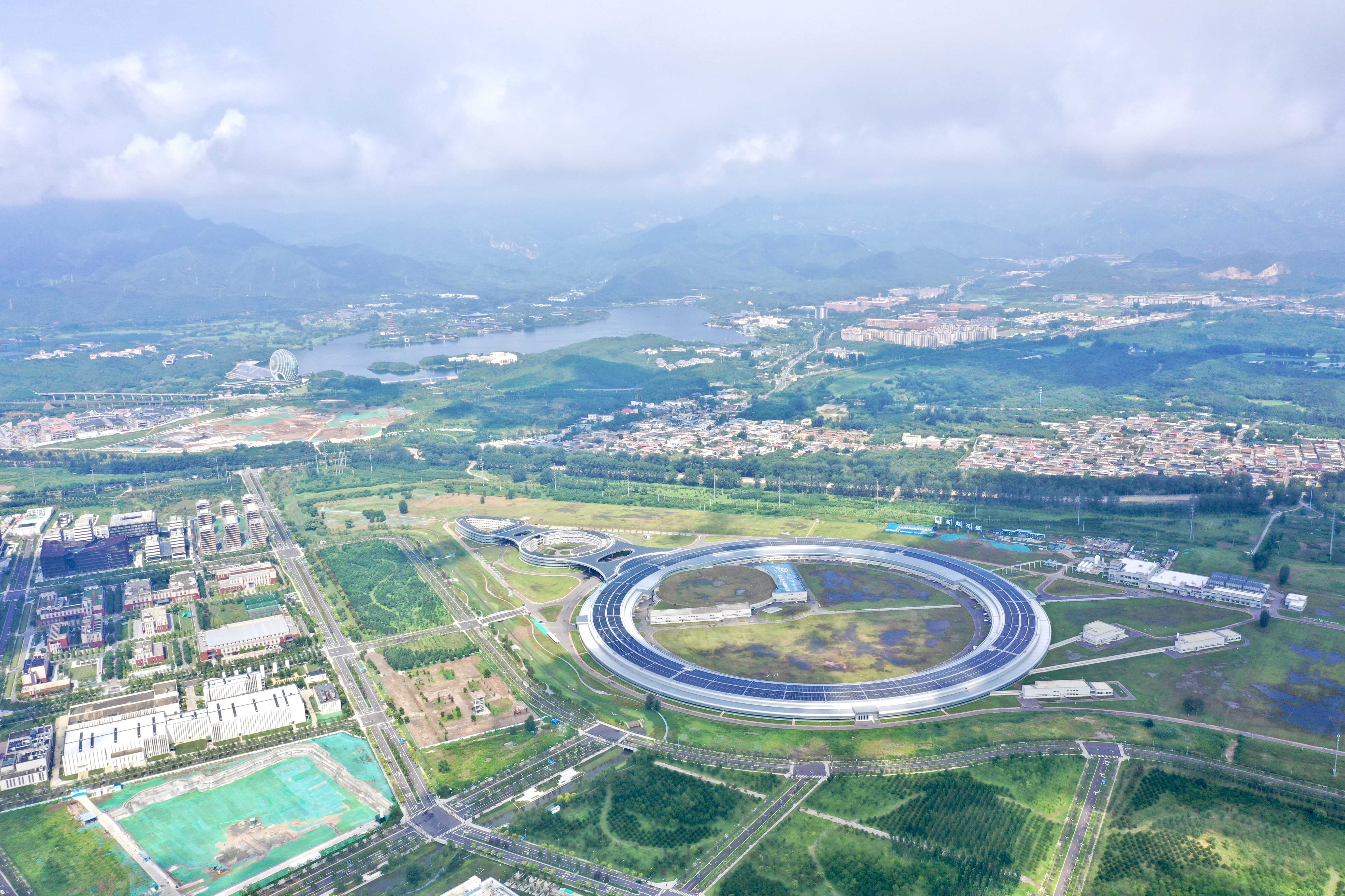 中国科学院高能物理研究所